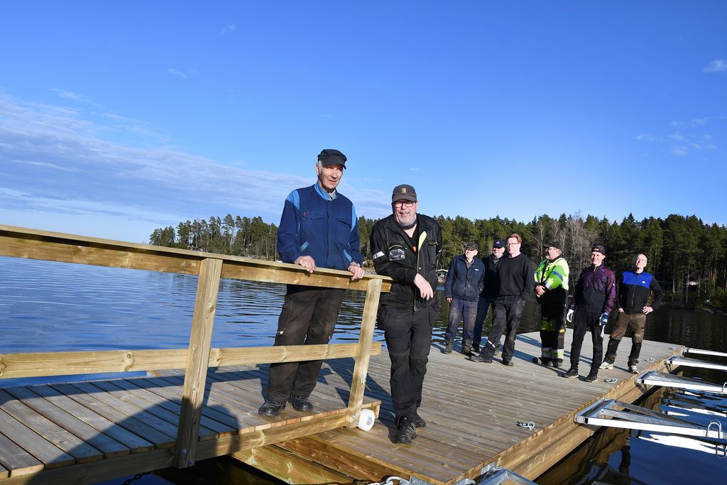 Mannilan kalasatamassa on nyt uusi laituri, johon mahtuu vähän ...
